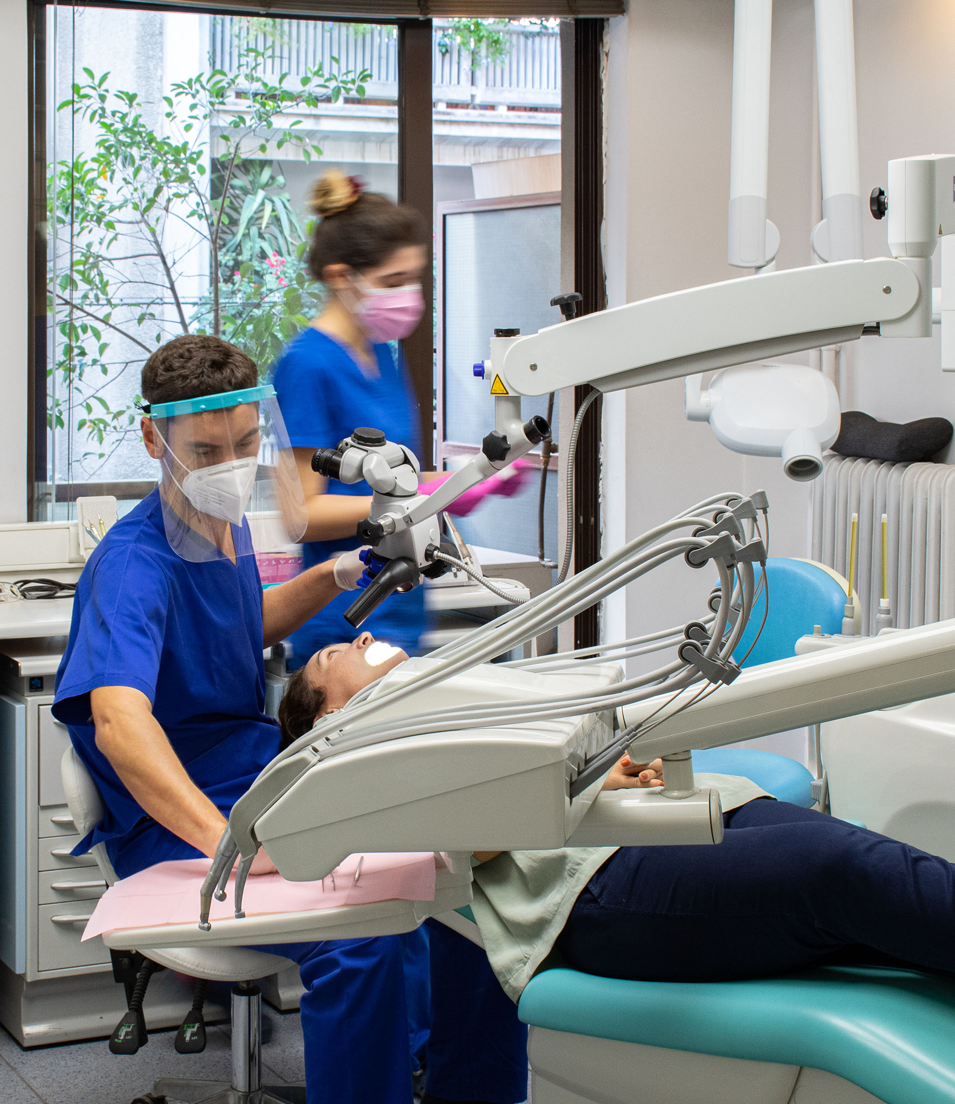 ΑΡΧΙΚΗ - Ενδοδοντολόγος, Σίσκος Χρήστος DDS,MSc Endodontics